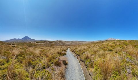 TAMA LAKES TRACK (TONGARIRO N.P.): A FUN 16KM HIKE