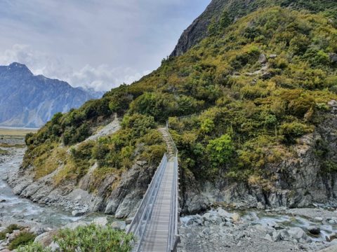 11 BEST WALKS AND HIKES IN MOUNT COOK
