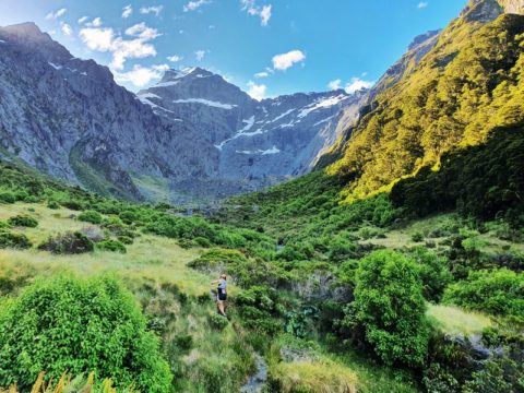 HIKING THE EPIC GILLESPIE PASS CIRCUIT (GUIDE)
