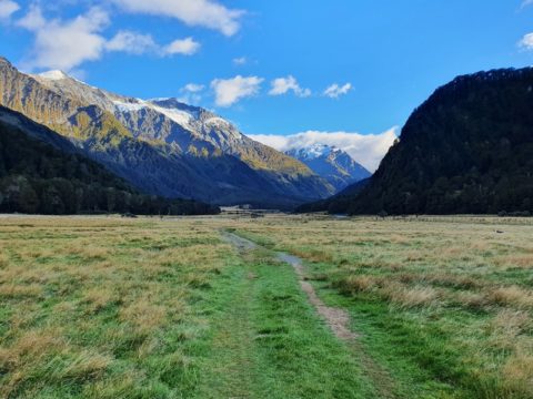 HIKING TO LIVERPOOL HUT (AWESOME | 32KM RETURN)
